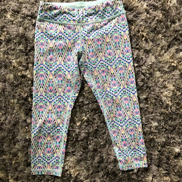 Ivivva | Bottoms | Ivivva Rhythmic Crop | Poshmark